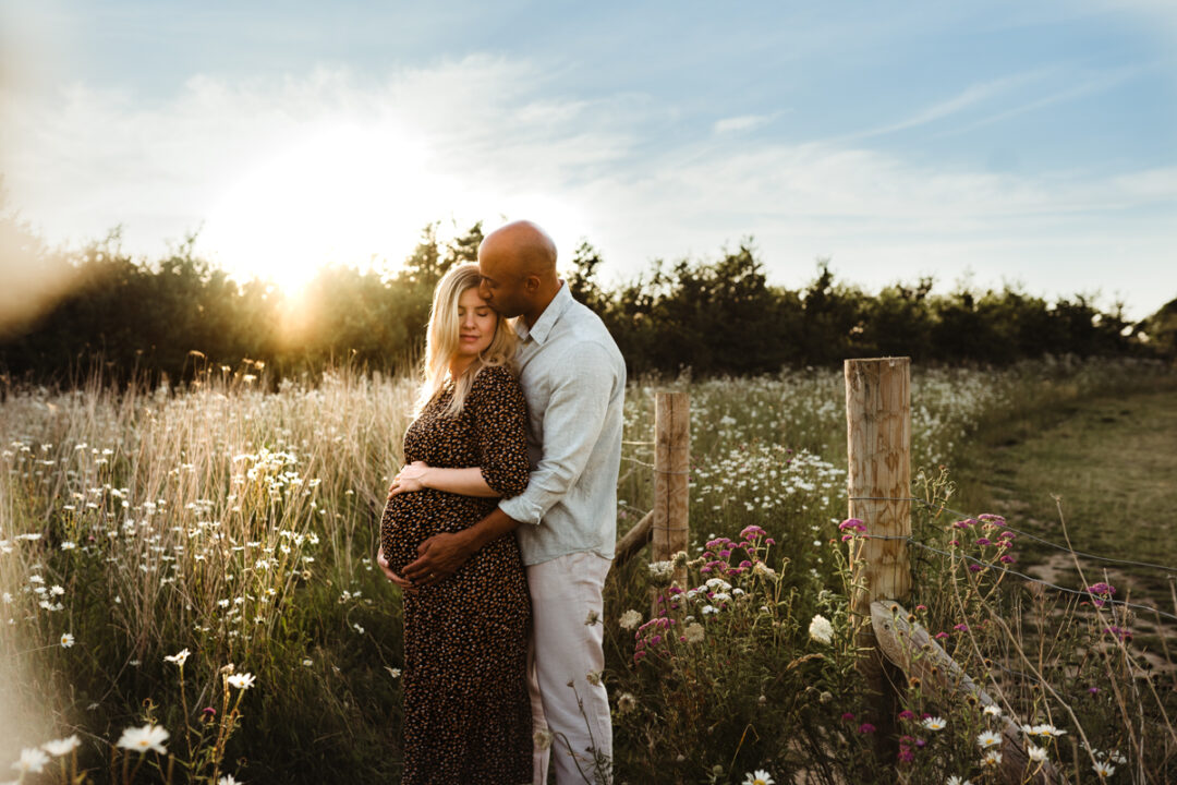 Outdoor maternity session at sunset - and then she clicked